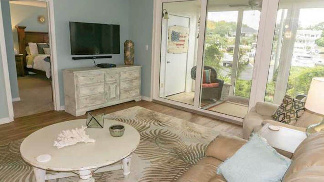 Located On Water In Destin Harbor - Destin, FL