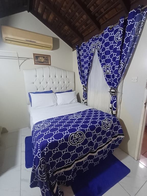 Barbican Bed And Breakfast At Dillsbury - ジャマイカ キングストン