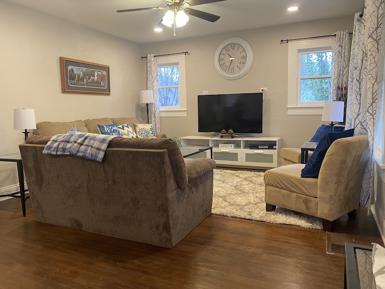 Relax At The Lonestar Lodge! Close To All The Fun In Dfw! - Cultural District - Fort Worth