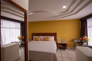 Quarto Empresarial | Secretária adequada para computadores portáteis