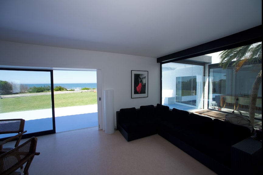 Best Beach Front Villa W/ Heated Pool - Sea La Vie - Esposende