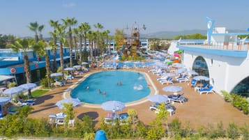4 piscinas externas