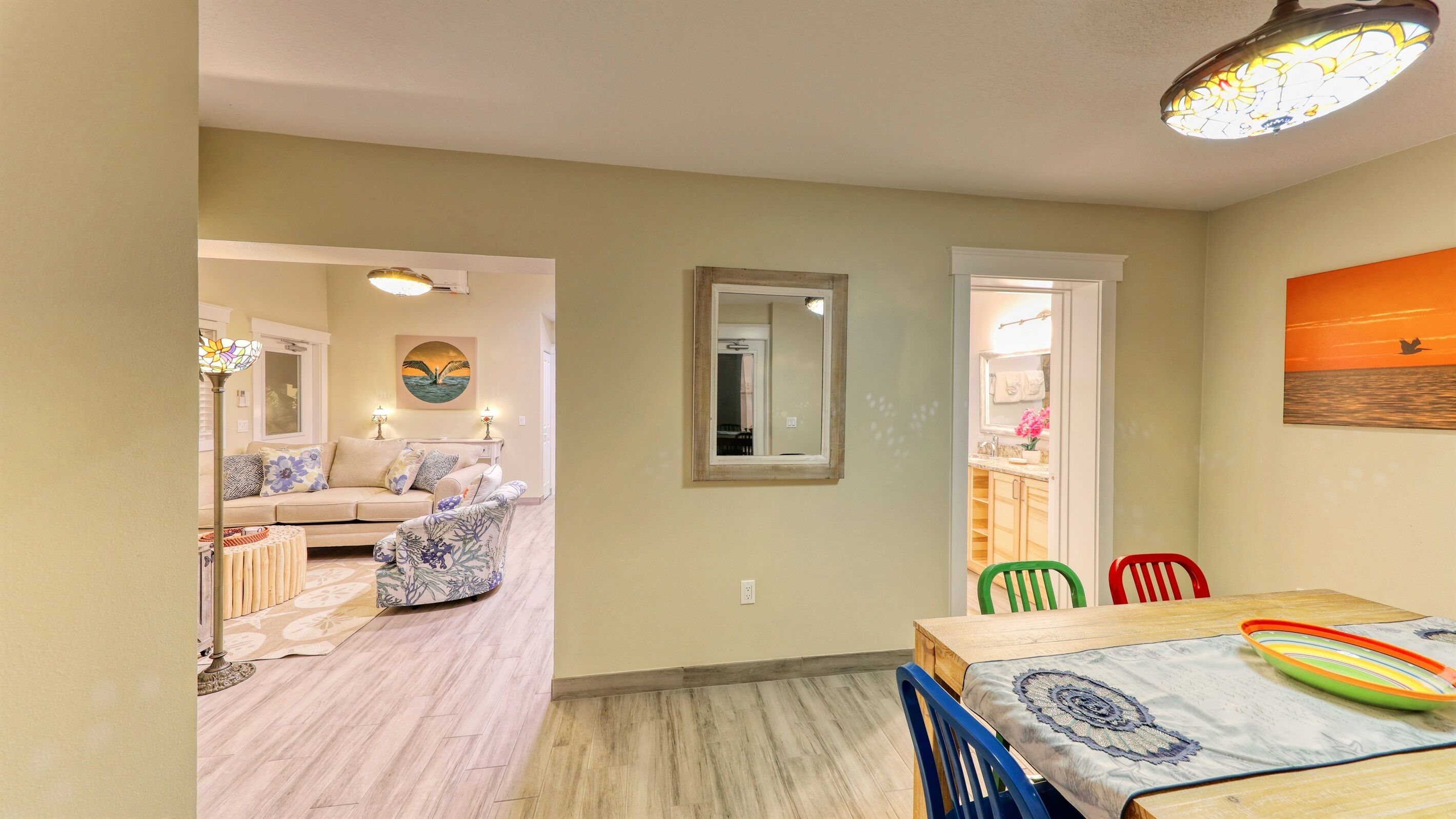 Resort-style Ground Floor Suite On Vista Lake, Heated Pool & Spa - Bradenton Beach, FL