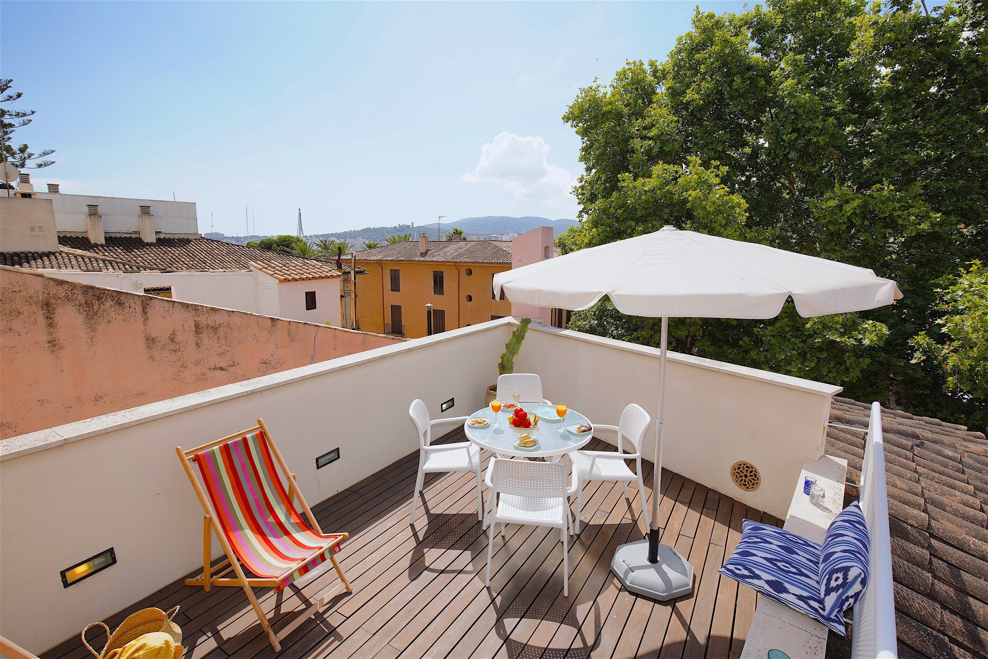 Apartamento, 2 quartos, terraço, vista para a cidade | Terraço/pátio