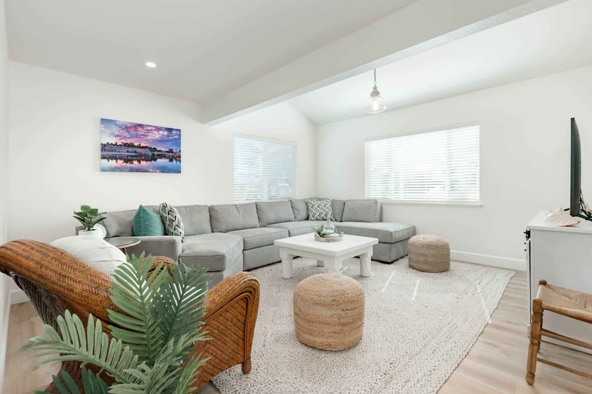 Awesome Beach House 1 Block From Pleasure Point - Capitola, CA