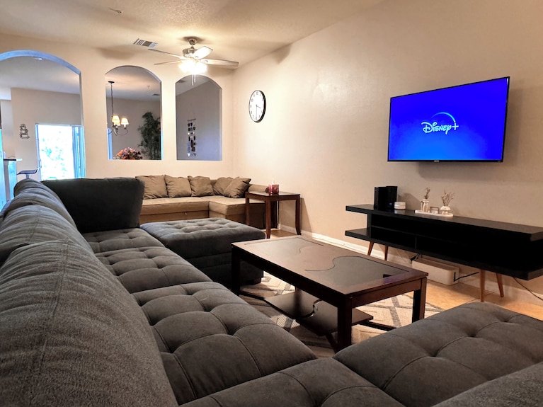 Oakwater Resort - 3 Bedroom\/2.5 Bath Townhouse. Minutes To Disney! - Lake Buena Vista, FL