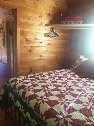 Peacful/quiet Mountain Views At Willow Pond Cabin - Asheville