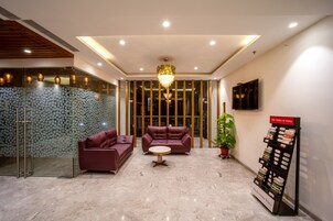 Área de estar no saguão