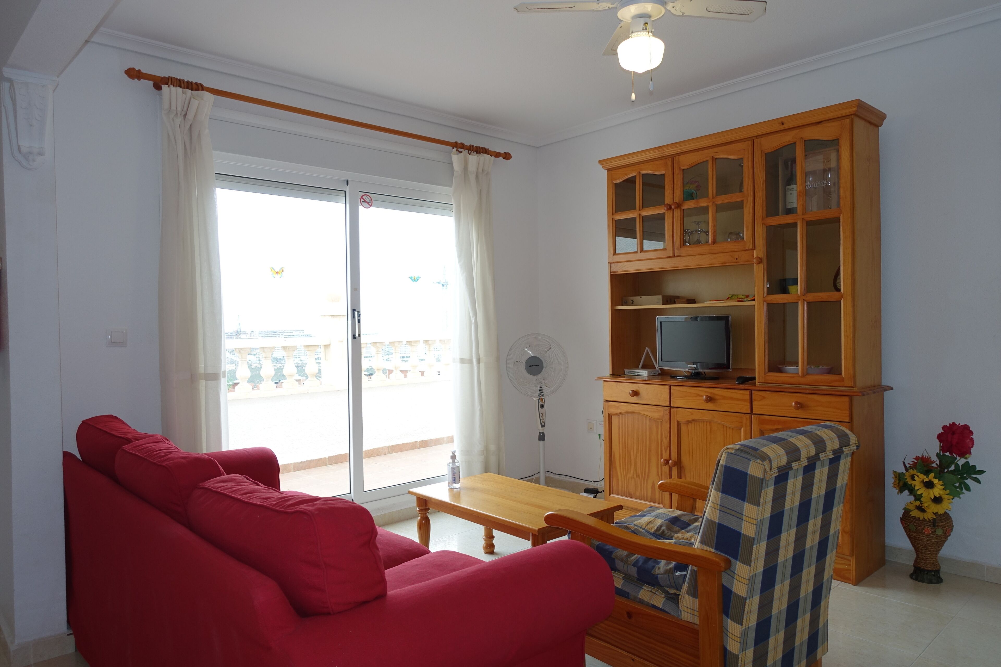 3 Bed First Floor Apartment, Communal Pool And Sea Views, Wifi. - Tabarca
