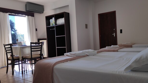 Quarto Quádruplo Standard
