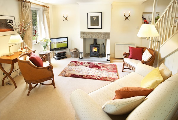 Fell Beck Is A Practical, Warm And Cosy Cottage - Burnsall