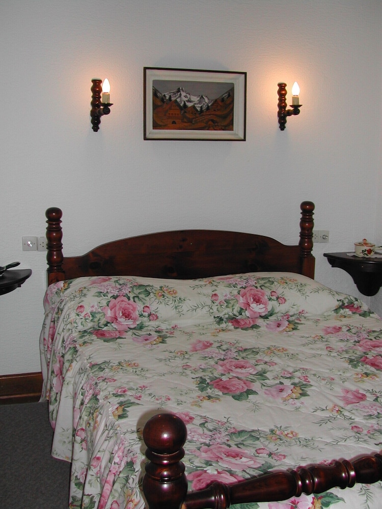 Gîte Chez Jean-pierre " Les Hirondelles" F2- 100€ Pour1 Nuit ( 2nuits Min) - Forêt-Noire