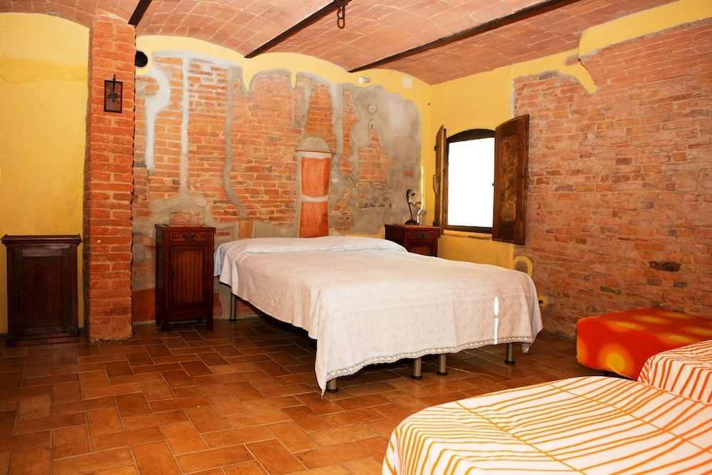 In Einem Aufstrebenden Landhaus Im Herzen Der Toskana,perfekt Für Kleine Familie - San Miniato