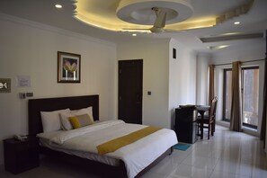 Suite Executiva | Wi-fi grátis, roupa de cama fornecida