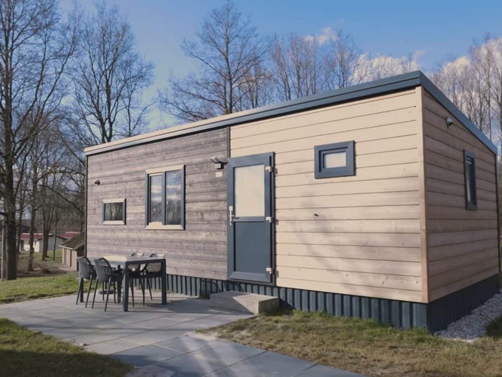 Cozy Chalet W/ Pool Access - Drenthe