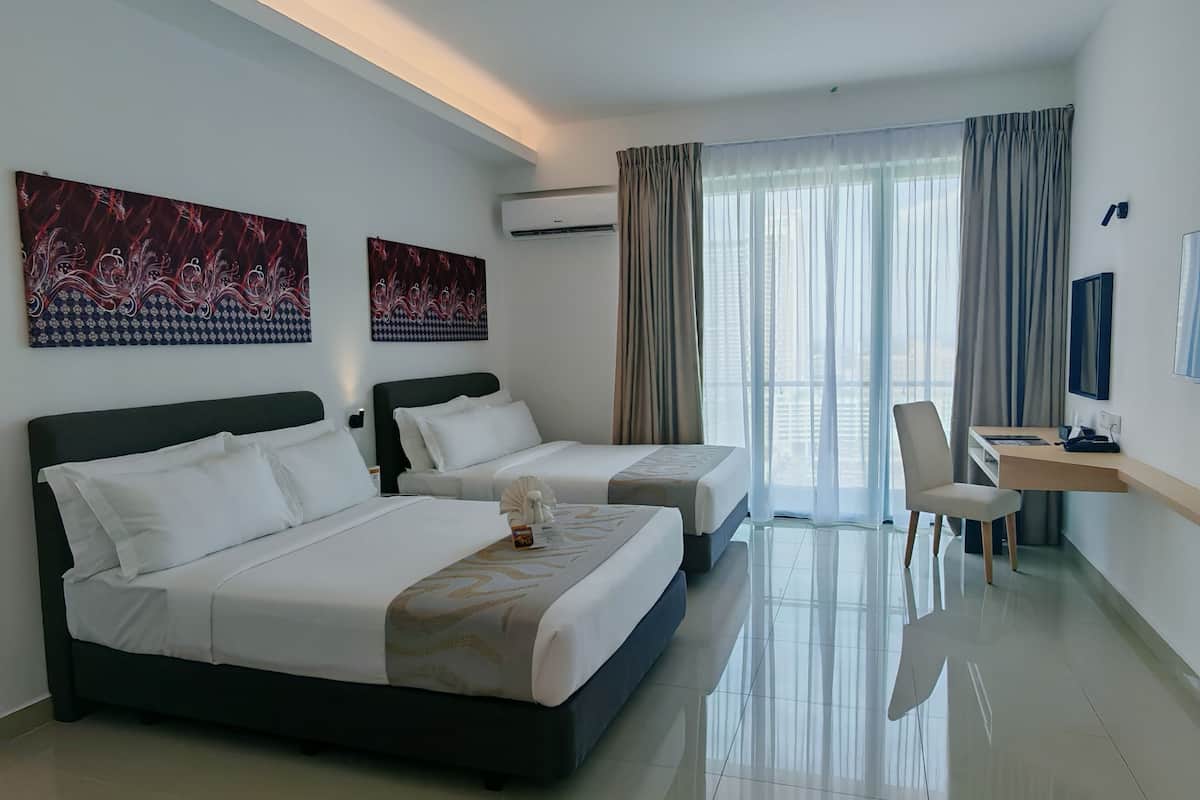 Escrivaninha, Wi-Fi de cortesia, roupa de cama