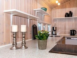 Casa | Cozinha privada | Cadeirão de bebê