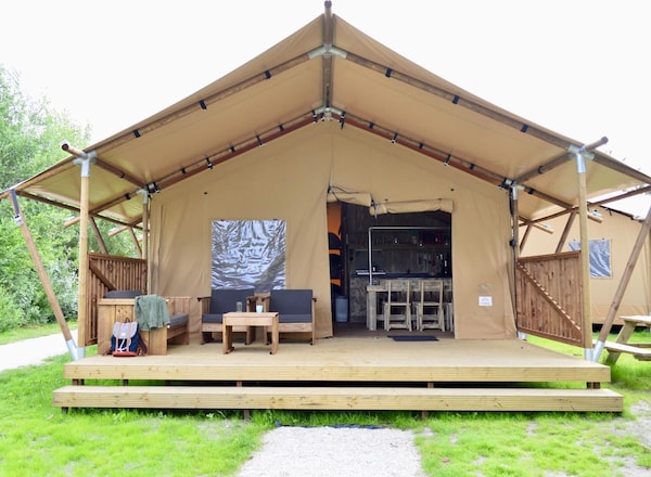 Homely Tent With Kitchen & Shower Near Beach & Campsite - Hook of Holland