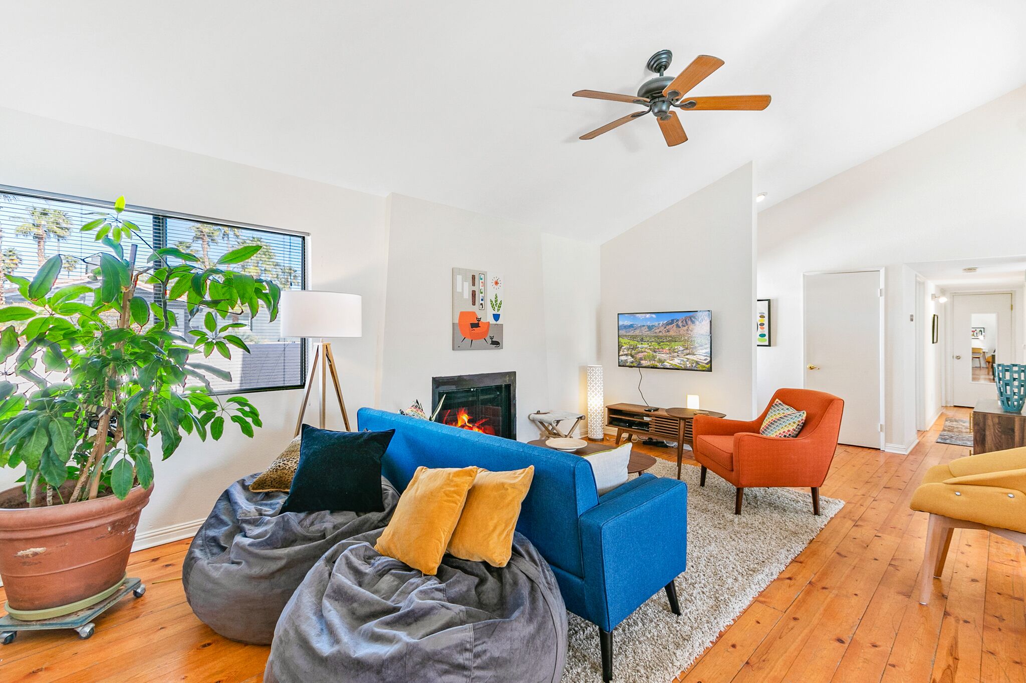 Dreamville Pool Home Walking Distance To Uptown Palm Springs - Palm Springs, CA