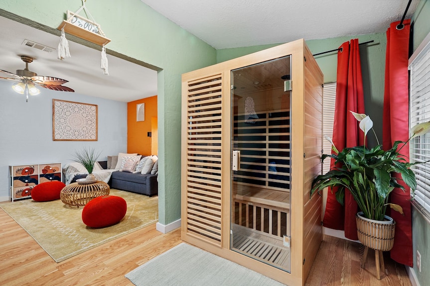 Fifa! Bio Hack & Beach! Sauna, Cold Plunge, Hottub - Palm Beach, FL