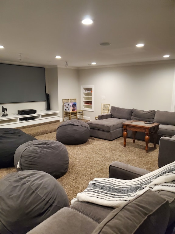 10,500 Sf Luxury Estate 10 Br +11 Bath, Pool, Hot Tub - Marlborough, CT