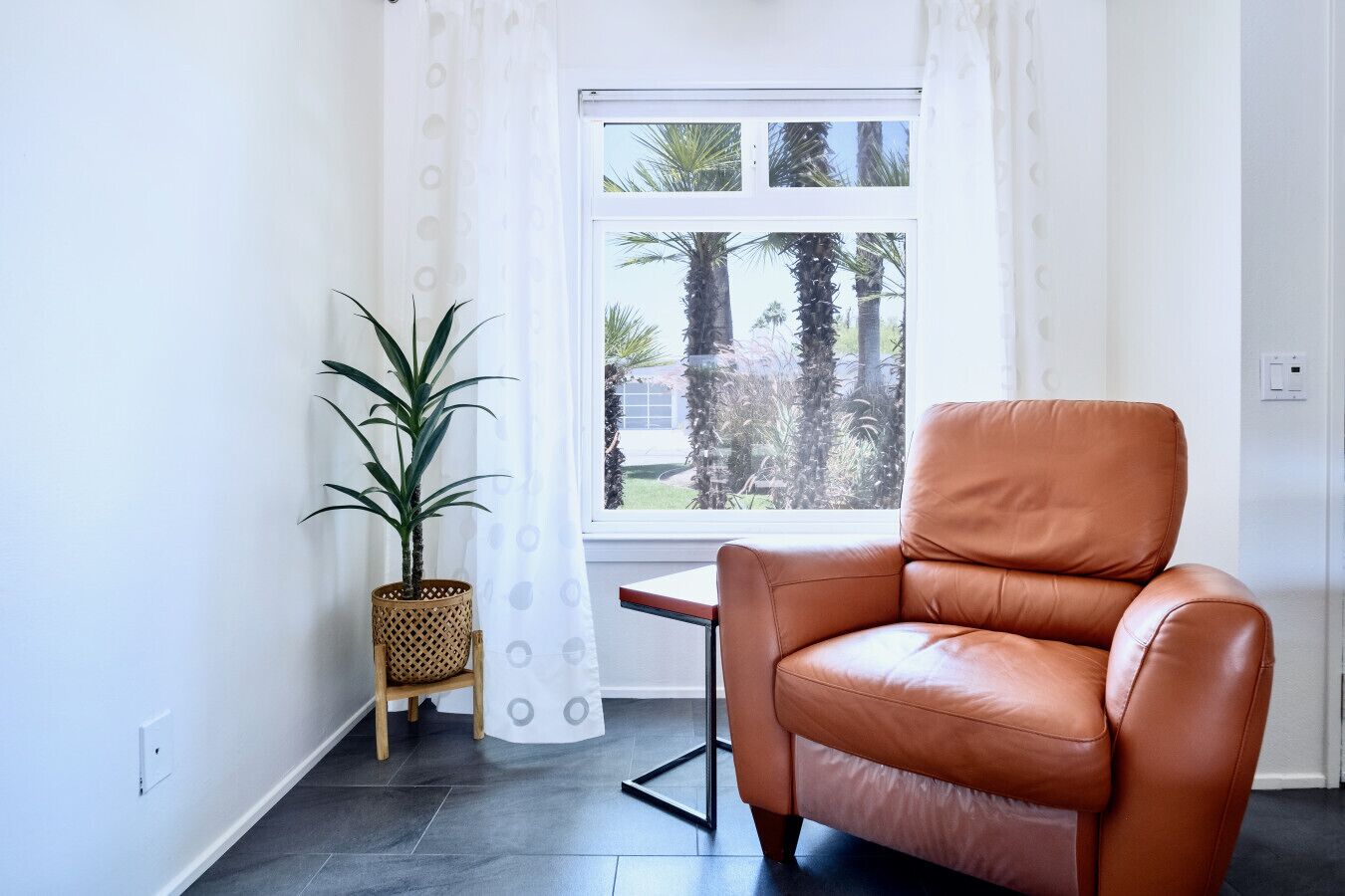 Relax In Palm Springs Pool, Spa, Ev Charger, Views - Palm Springs, CA