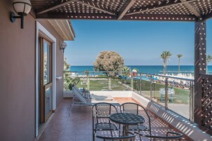 Suite Executiva, 1 quarto, piscina privativa | Terraço/pátio interior