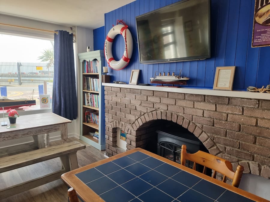 Quarto Duplo Comfort (Princess Maud) | Com decoração personalizada, roupa de cama fornecida