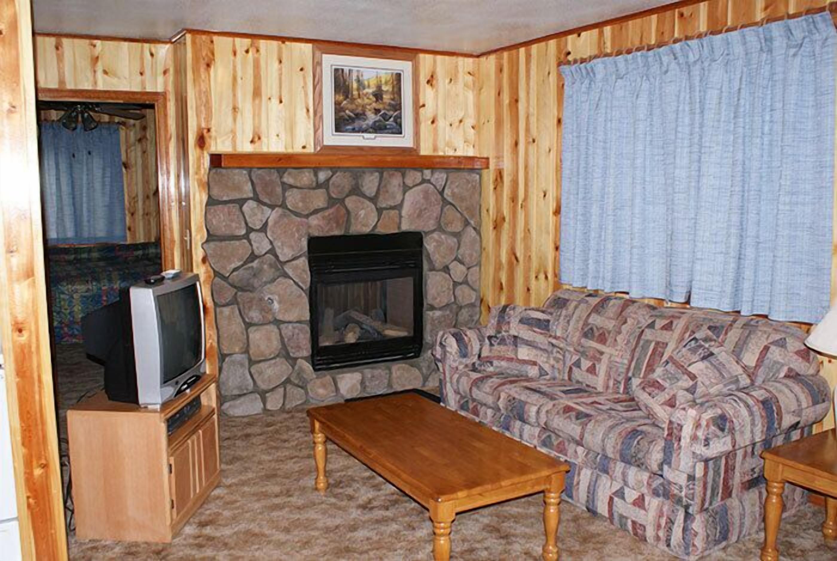 Whispering Pines- Cabin 37 - Pinetop-Lakeside, AZ