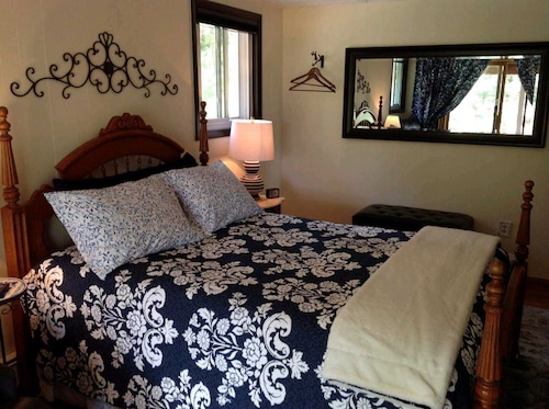 Rocky Mountain Retreat - Evergreen, CO