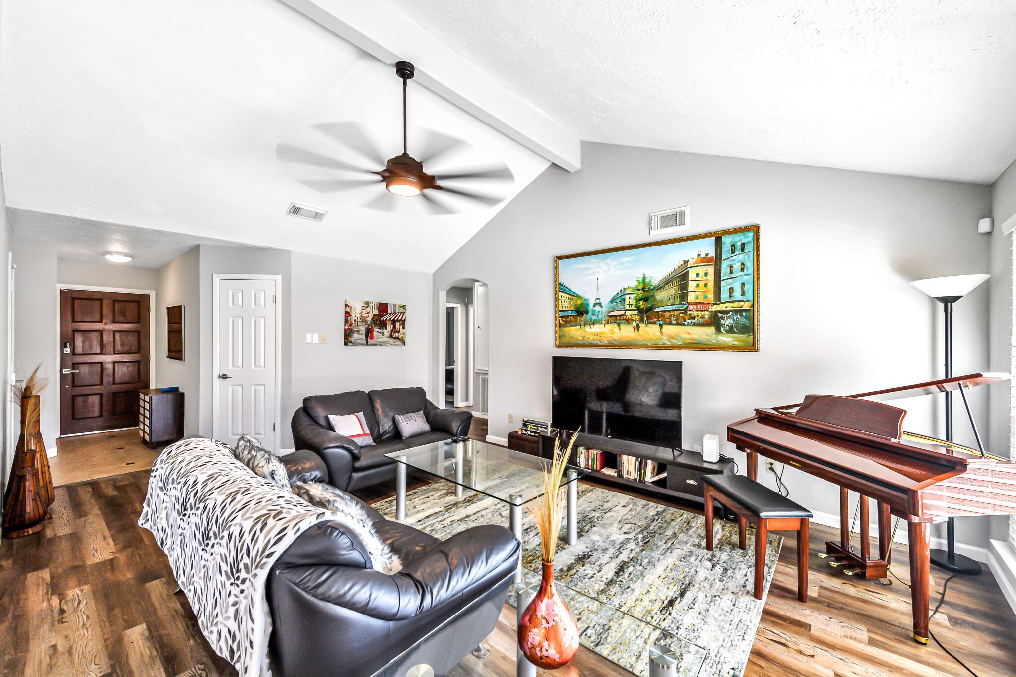 Modern House With Large Private Pool - 슈거랜드