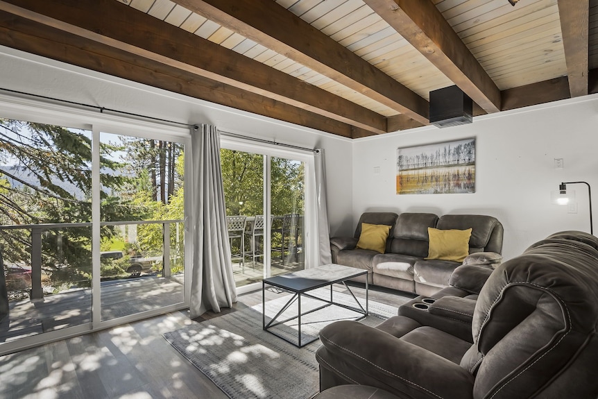 Incline Village Championship Golf Coarse Retreat - Lake Tahoe