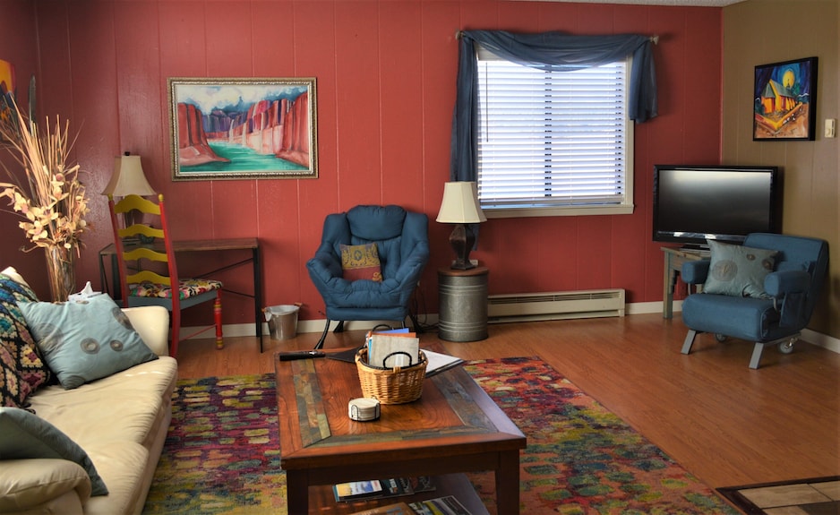 Black Lake Mountain Retreat. The Rural Setting Welcomes Birds And Bird Watchers. - New Mexico