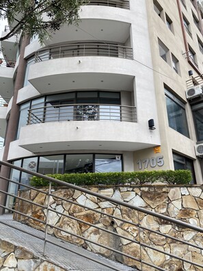 Fachada da propriedade