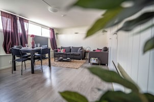 Apartamento, 2 quartos, fumadores | Restaurantes