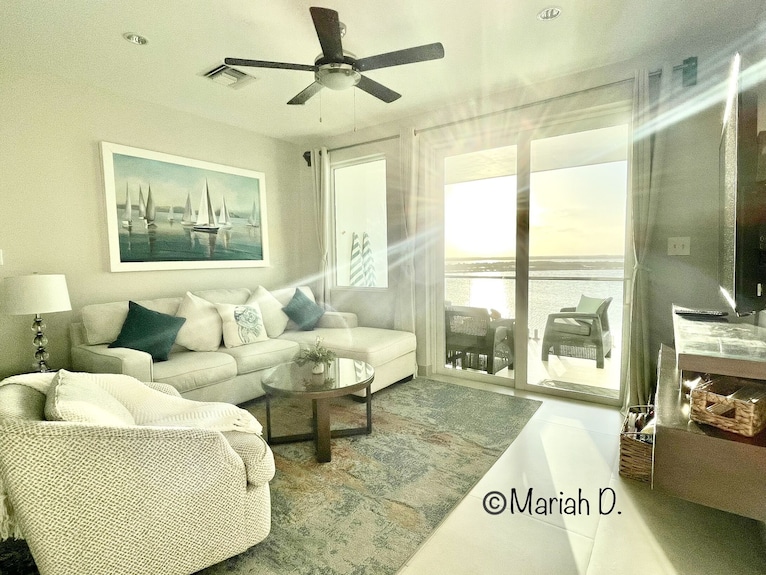 3 Bed Condo, 5th Floor Penthouse Views! 2 Kitchens, 2 Living Areas & 2 Balconies - Belize