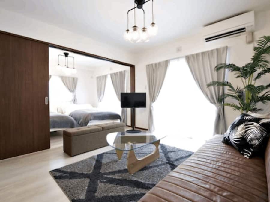 Apartamento Comfort, não fumadores | Sala de estar | TV de ecrã plano