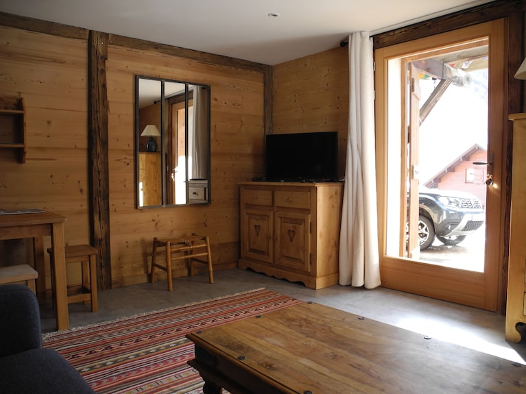 Studio Au Charme Montagnard - Lac d'Asti