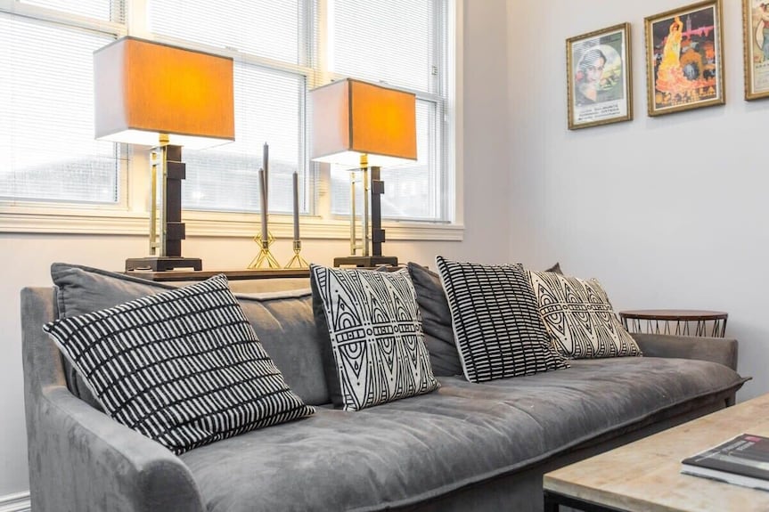 Stunning 2 Floor Apt With Rooftop - View Of Loop! - Chicago Loop - Chicago