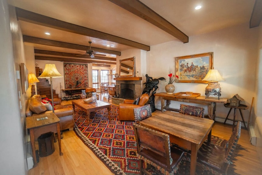 Casa Encantado Sleeps 13 - New Mexico