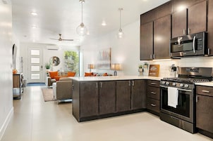 Casa geminada, 4 quartos | Cozinha privada | Geladeira, fogão, cafeteira/chaleira, torradeira