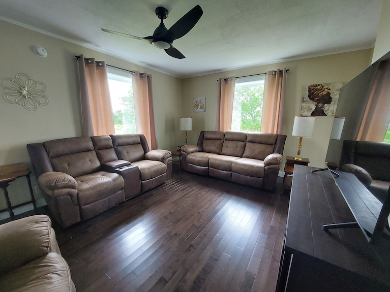 Beautiful Four Bedroom House With A Stunning View Of The Chebogue River - Yarmouth