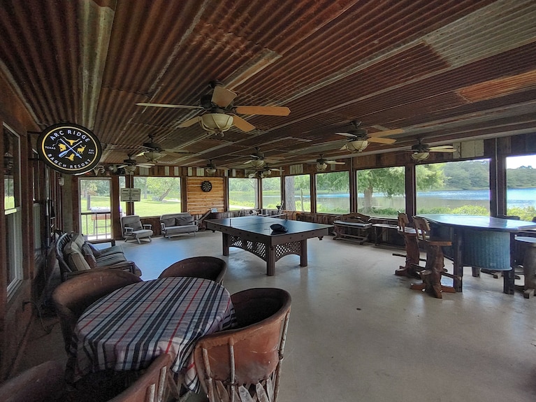 Cantina Lake House - Arcridgeranchresort.com - Van, TX