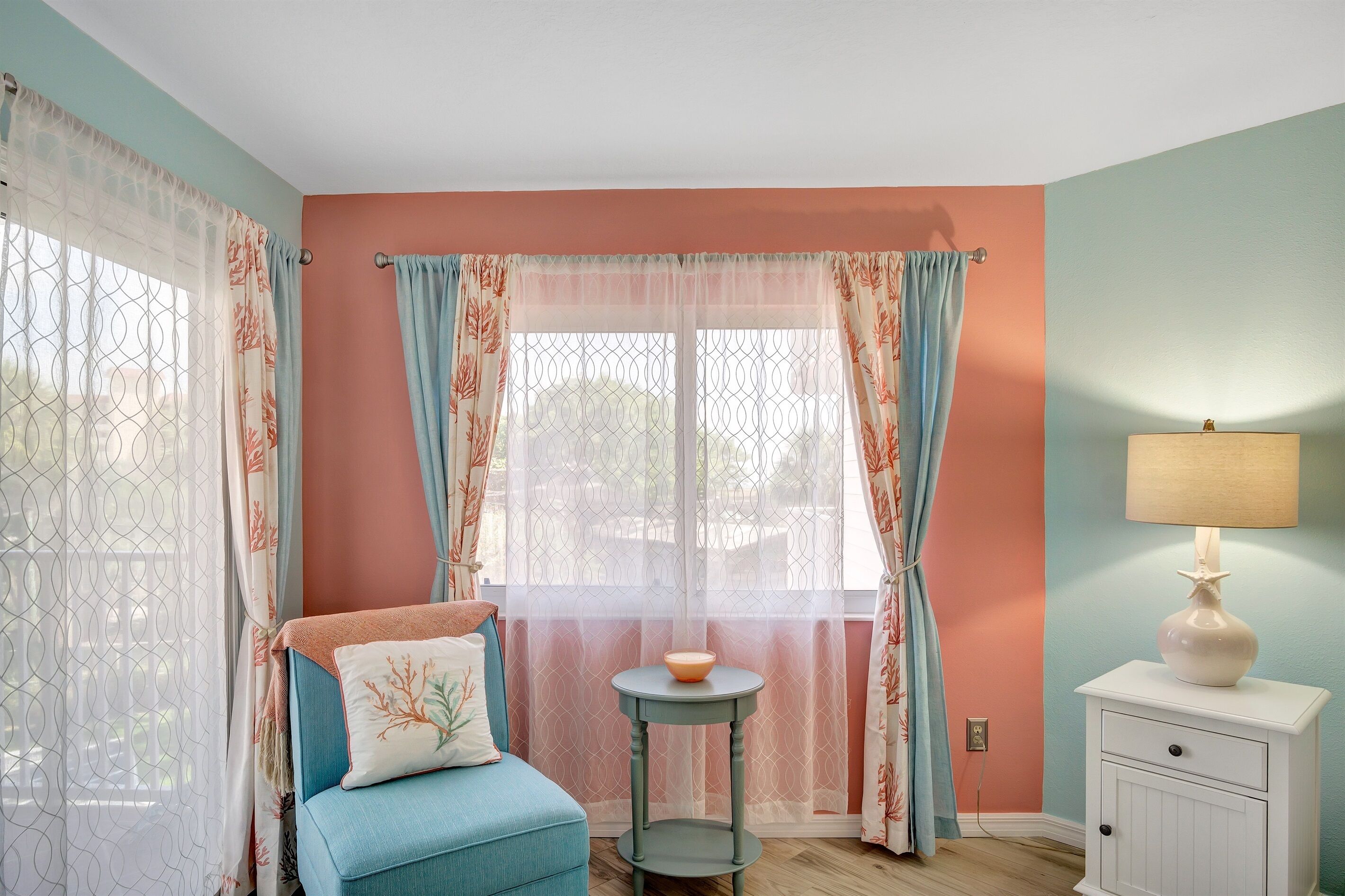 Stunning 2/2 Beachfront Condo/indian Shores, #1204 - Indian Shores, FL