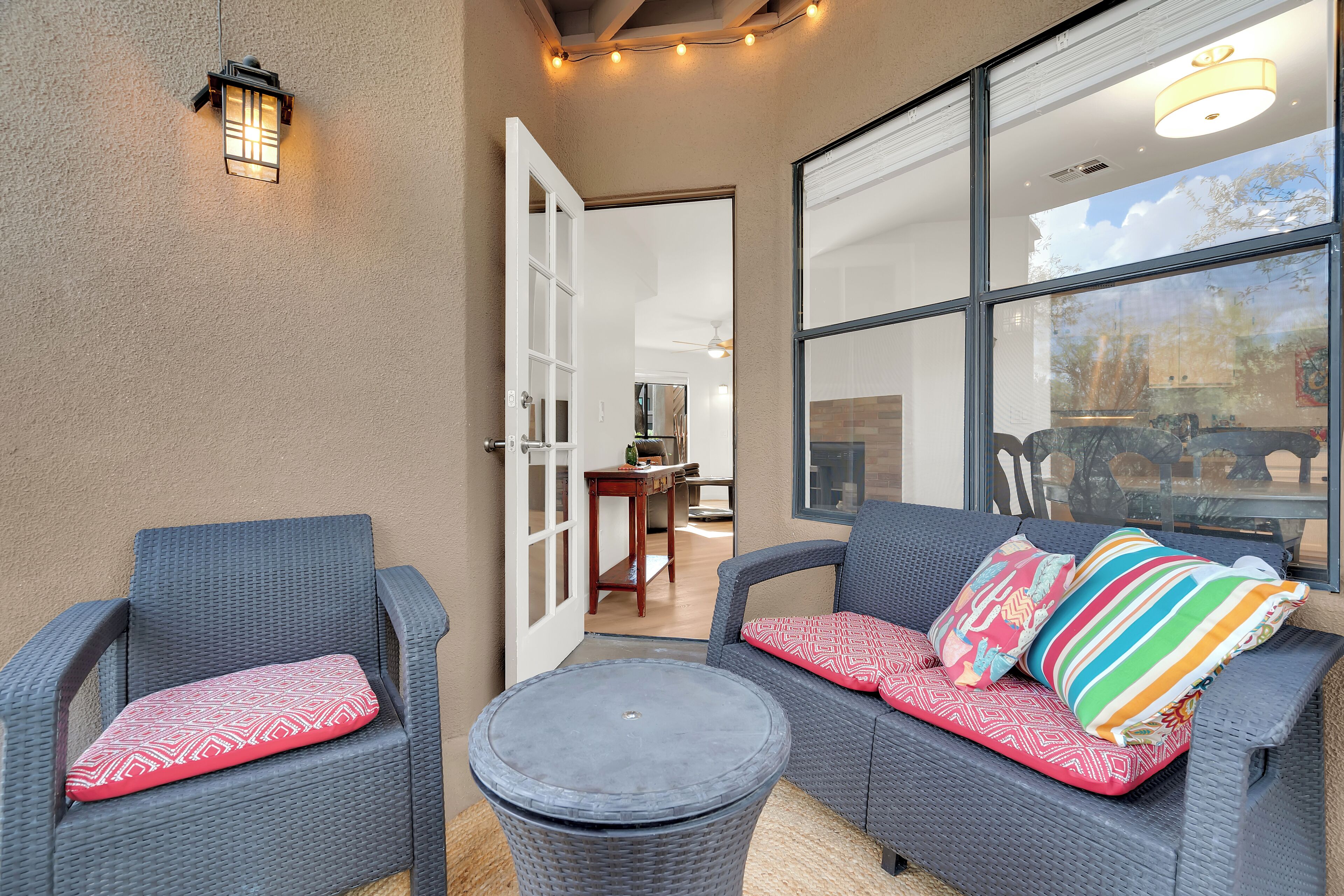 Beautifully Remodeled Sonoran Oasis  2br Condo W/pool, Mtn Views & Pet Friendly - Catalina Foothills, AZ