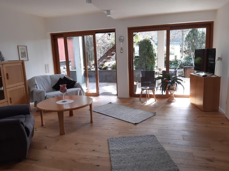 Large Vacation Apartment In The Beautiful Ruwer Valley - トリール