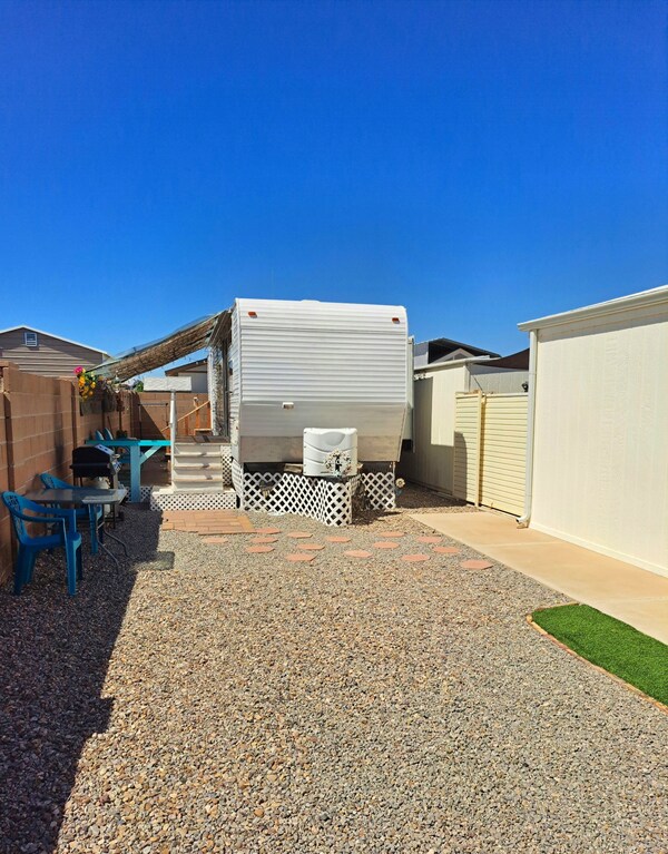 Entire Foothills Quiet Guest Home - Dog Friendly, Utilities Included, Bbq Grill - Yuma, AZ