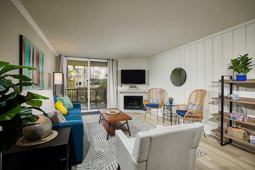 One-bedroom Haven With Beautiful Peek Ocean Views And Lush Gardens! - オーシャンサイド, CA