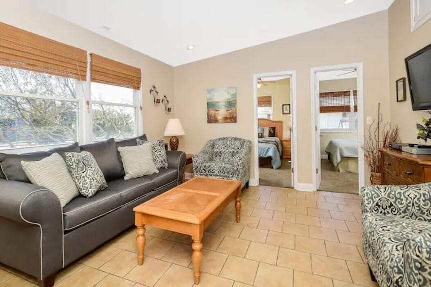 Ocean City Bayside Retreat Unit A - Cozy Family Getaway Near Beach & Dining! - Ocean City, MD