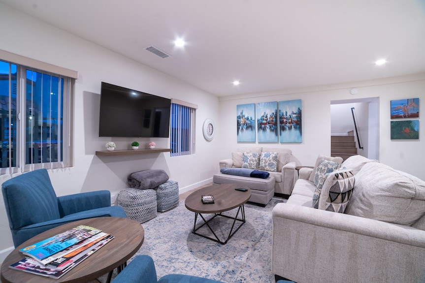 Dream Vacation Beach House - 1 Min. Walk To Pacific Beach & Garnet Avenue - San Diego